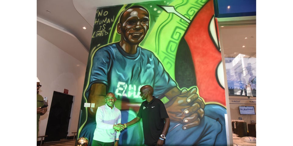 Kenya: Safaricom Unveils Mural of Legendary Marathon Athlete Eliud ...